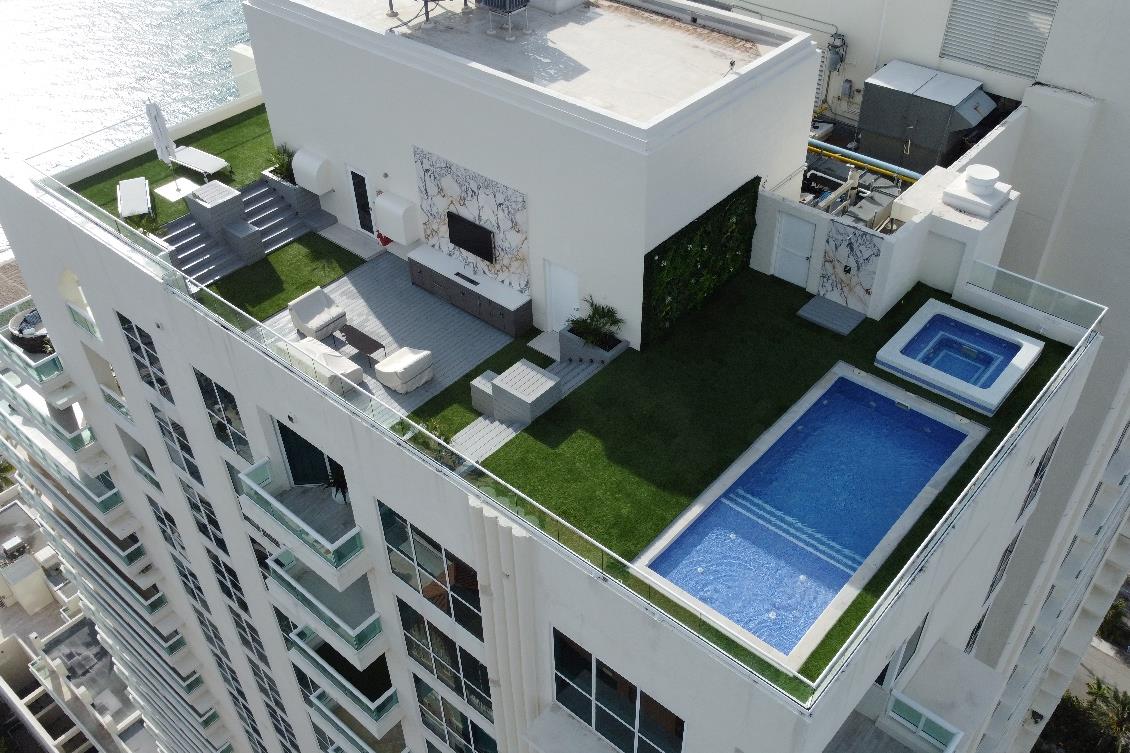 Faux Rooftop Greenery - Commercial Green Roof with Artificial Plants